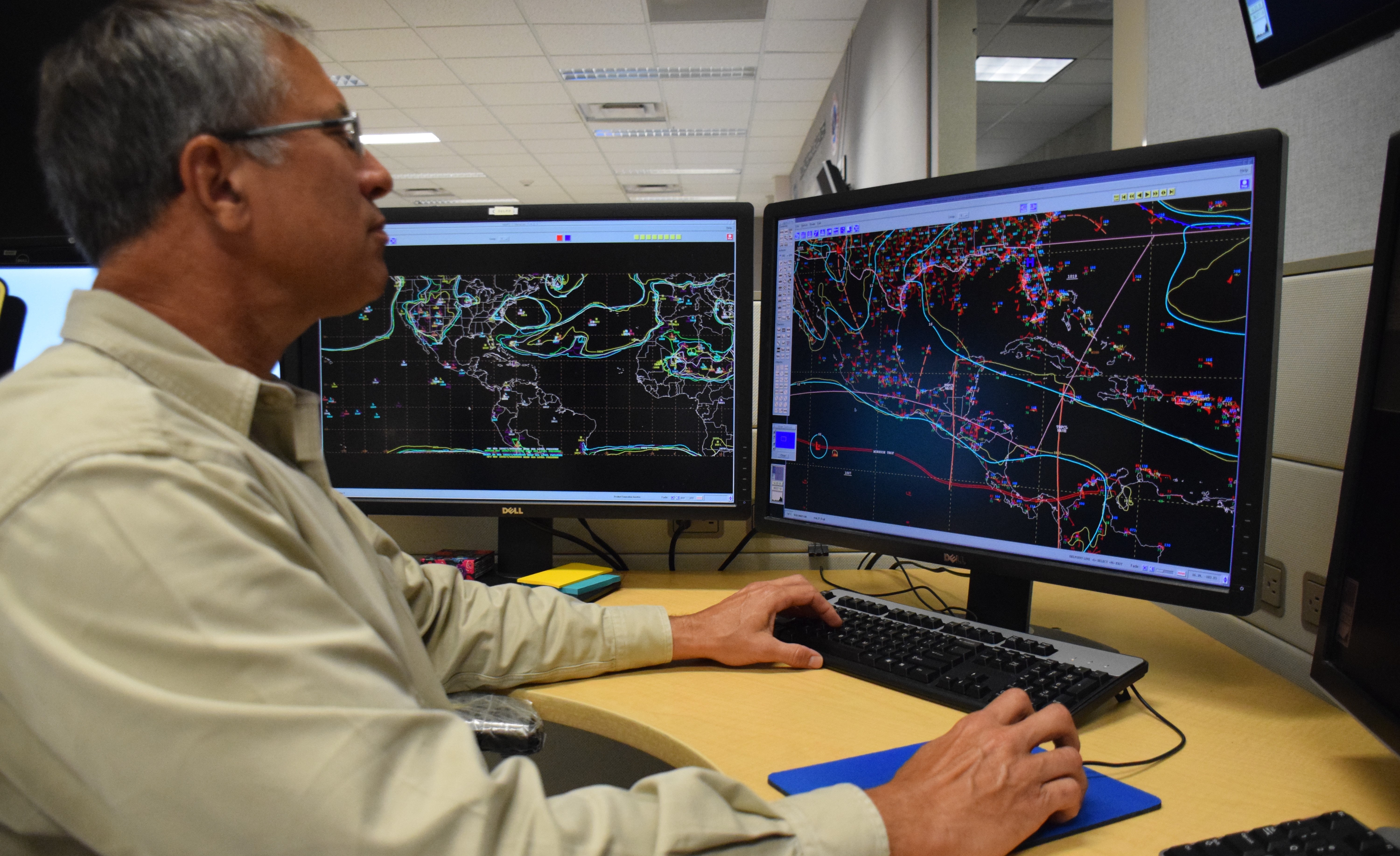 Q & A Session with NOAA's Chief of Tropical Analysis & Forecast Branch ...